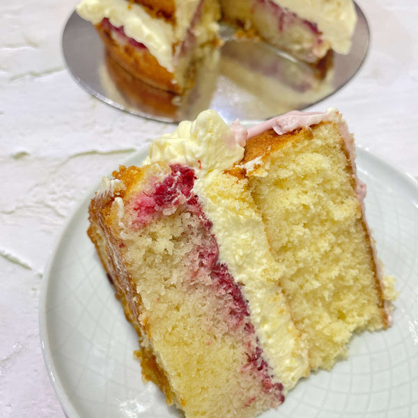 Raspberry drizzle Cake - Bakealicious By Gabriela